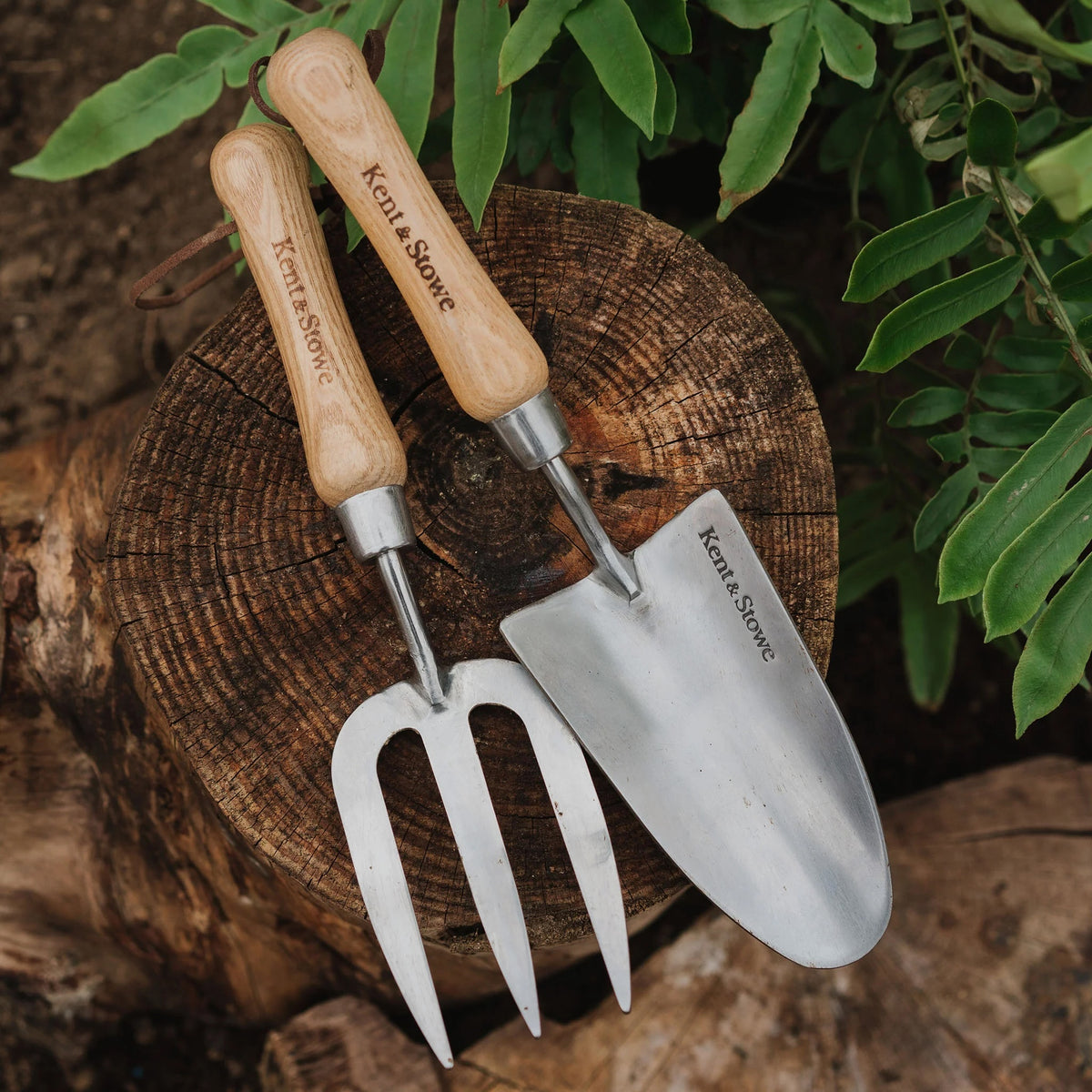 Kent & Stowe Stainless Steel Hand Fork | Direct4Pet | Free Delivery